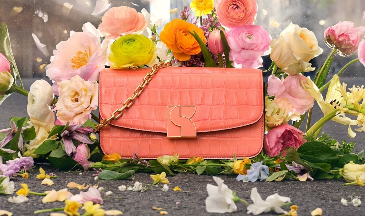 Tourist Rewards | The Exchange TRX